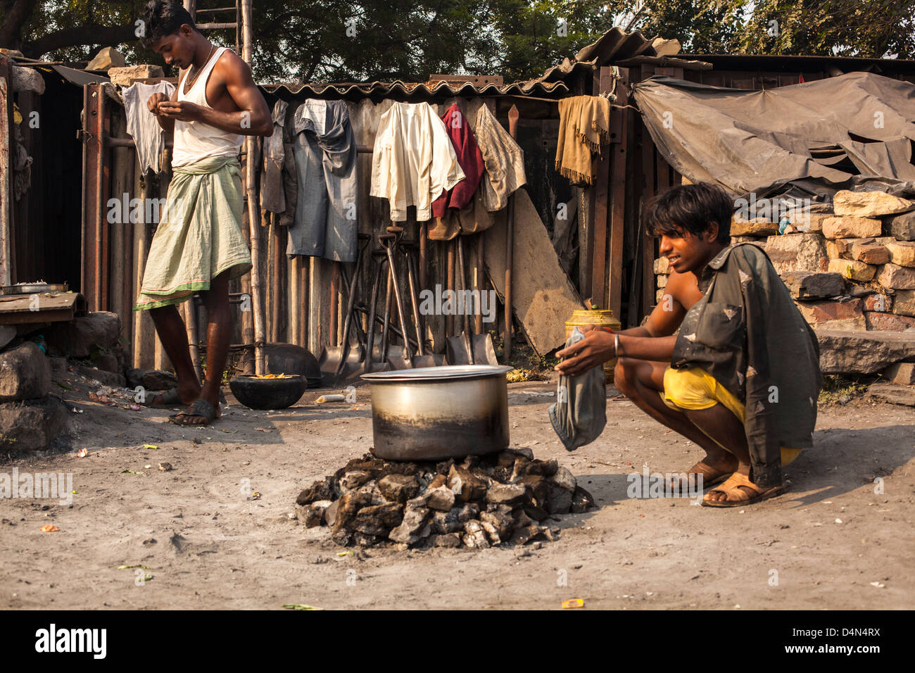 Indian poverty hi-res stock photography and images - Alamy