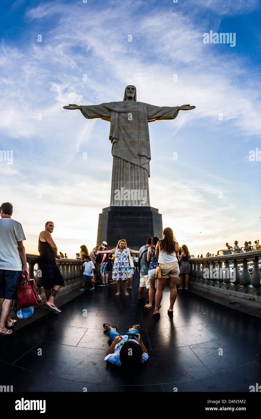 Tourists visiting Rio de Janeiro´s landmark Christ the Redeemer Stock ...