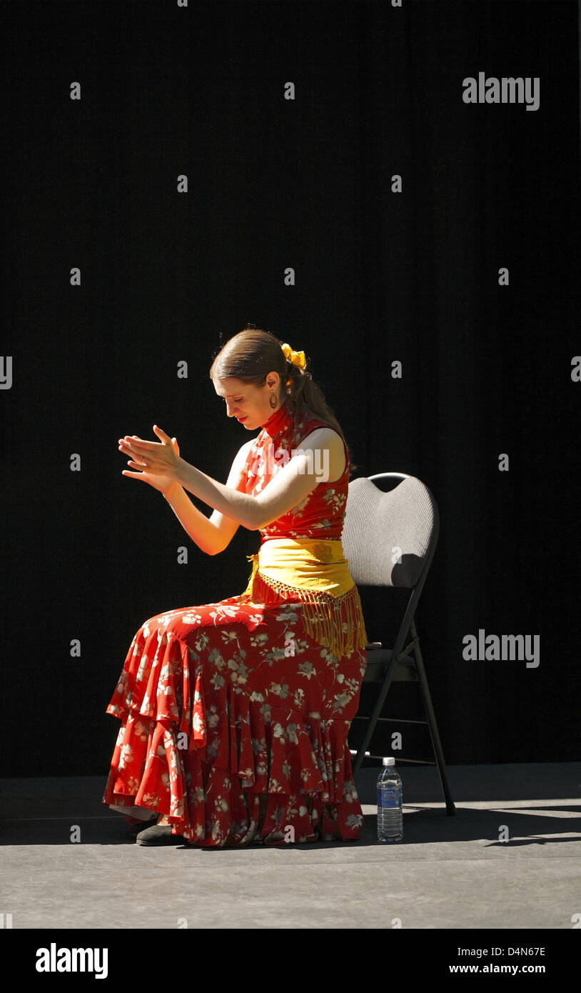 Flamenco performer hi-res stock photography and images - Alamy