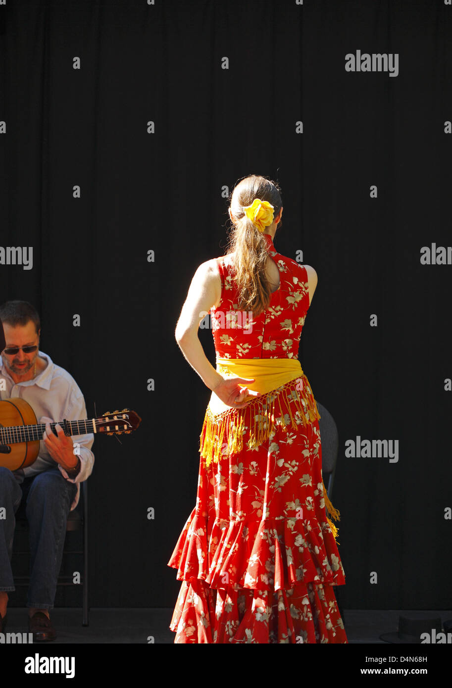 Flamenco Dancer And Guitar High Resolution Stock Photography and Images ...
