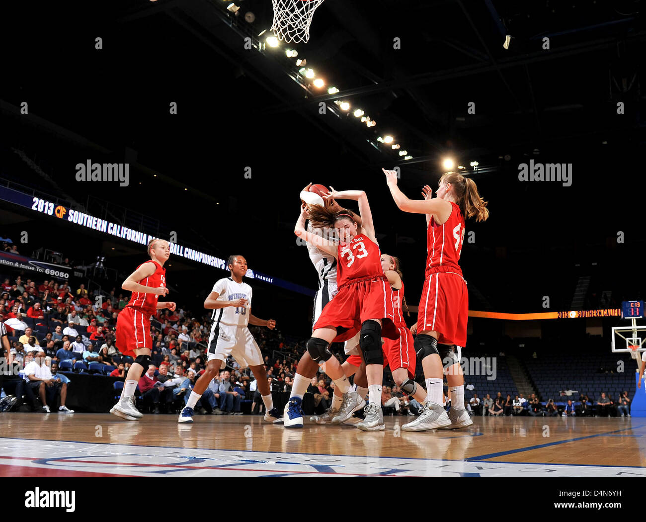 Girls prep basketball hi-res stock photography and images - Alamy