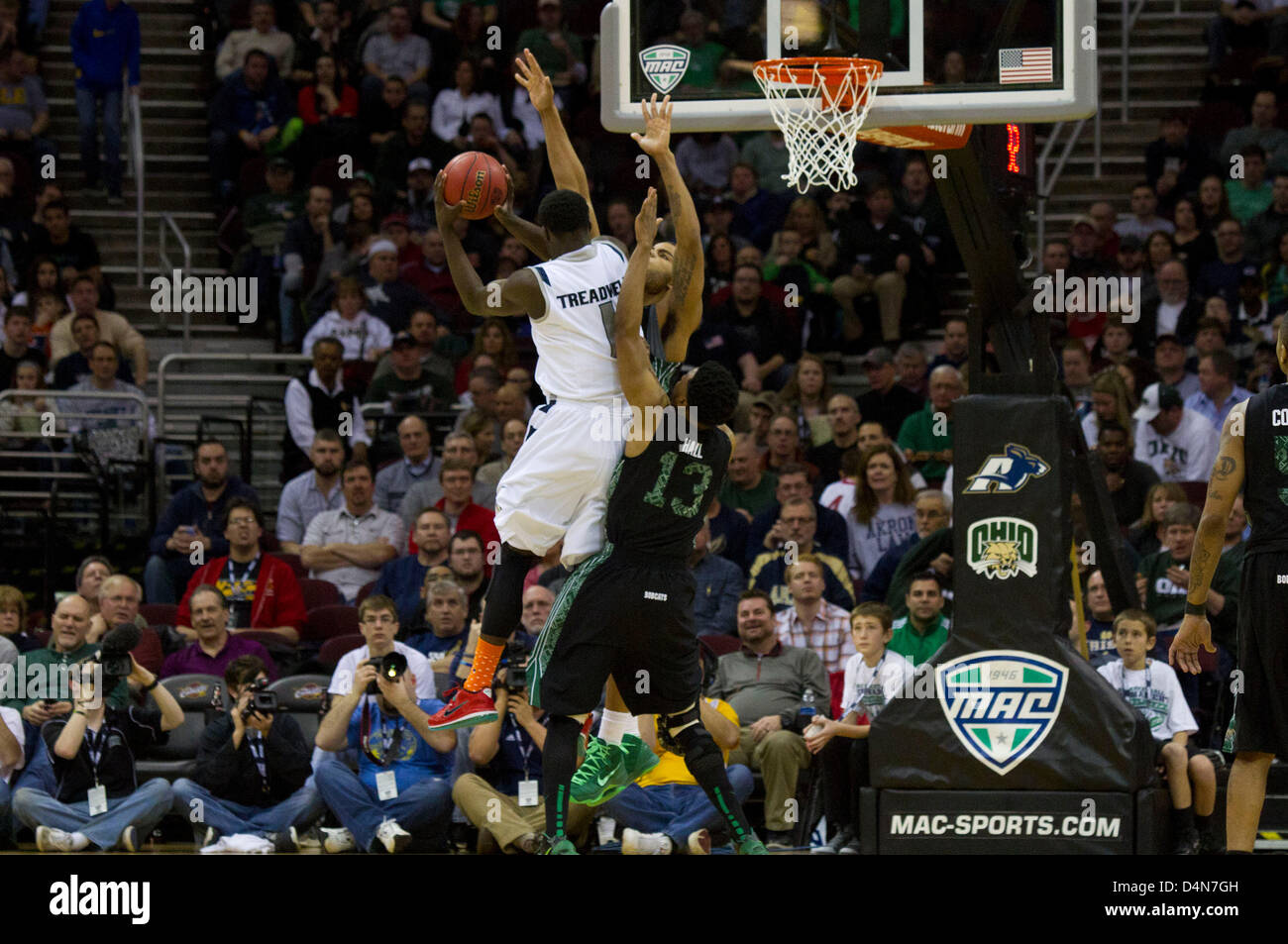 March 16, 2013: Akron's Demetrius Treadwell (1) shoots over Ohio ...