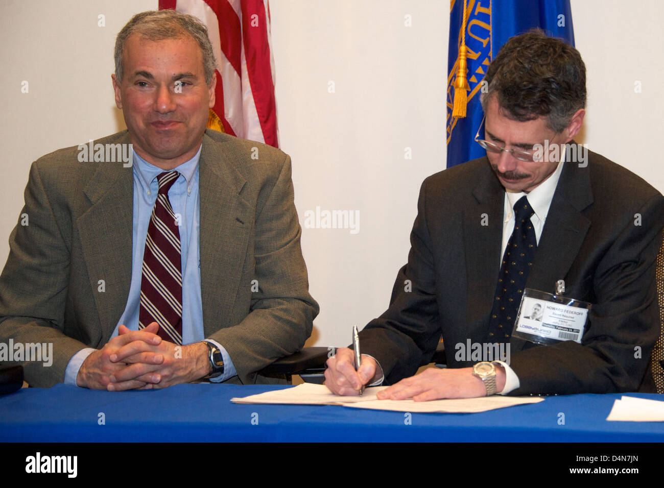 Mou signing ceremony hi-res stock photography and images - Alamy