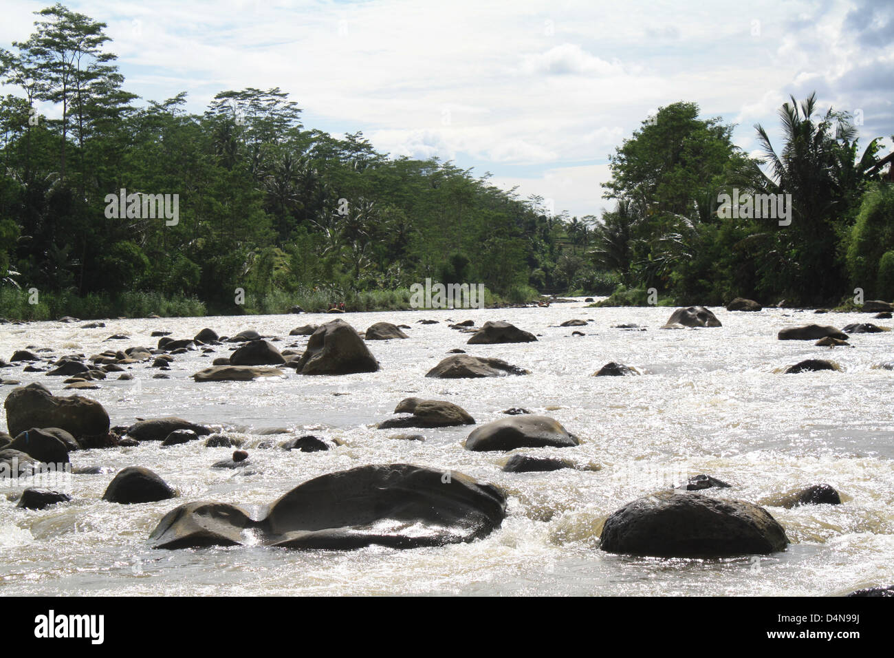 Natural river hi-res stock photography and images - Alamy