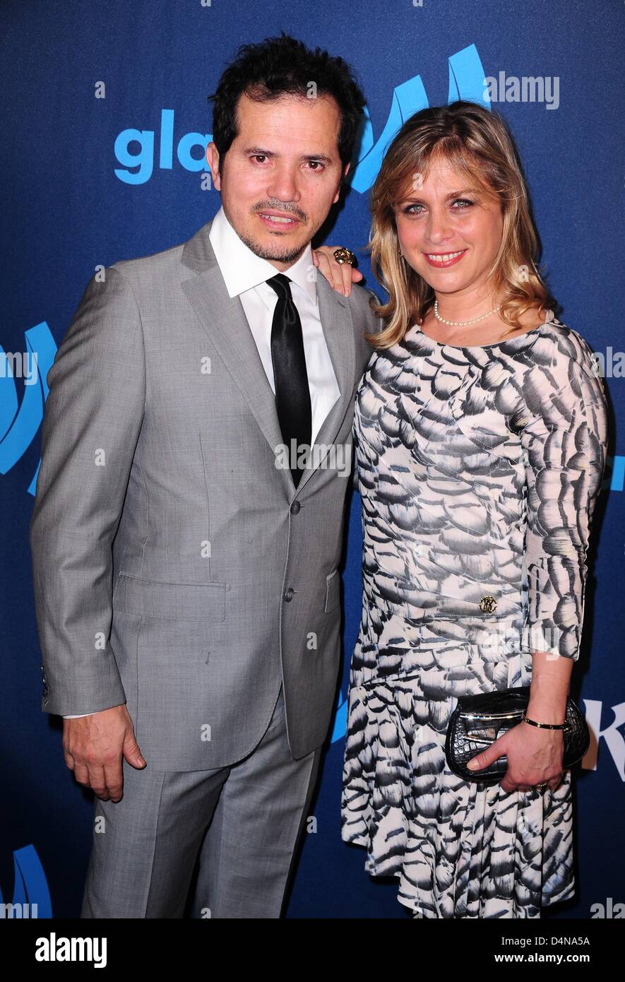 John leguizamo and justine maurer hi-res stock photography and images ...