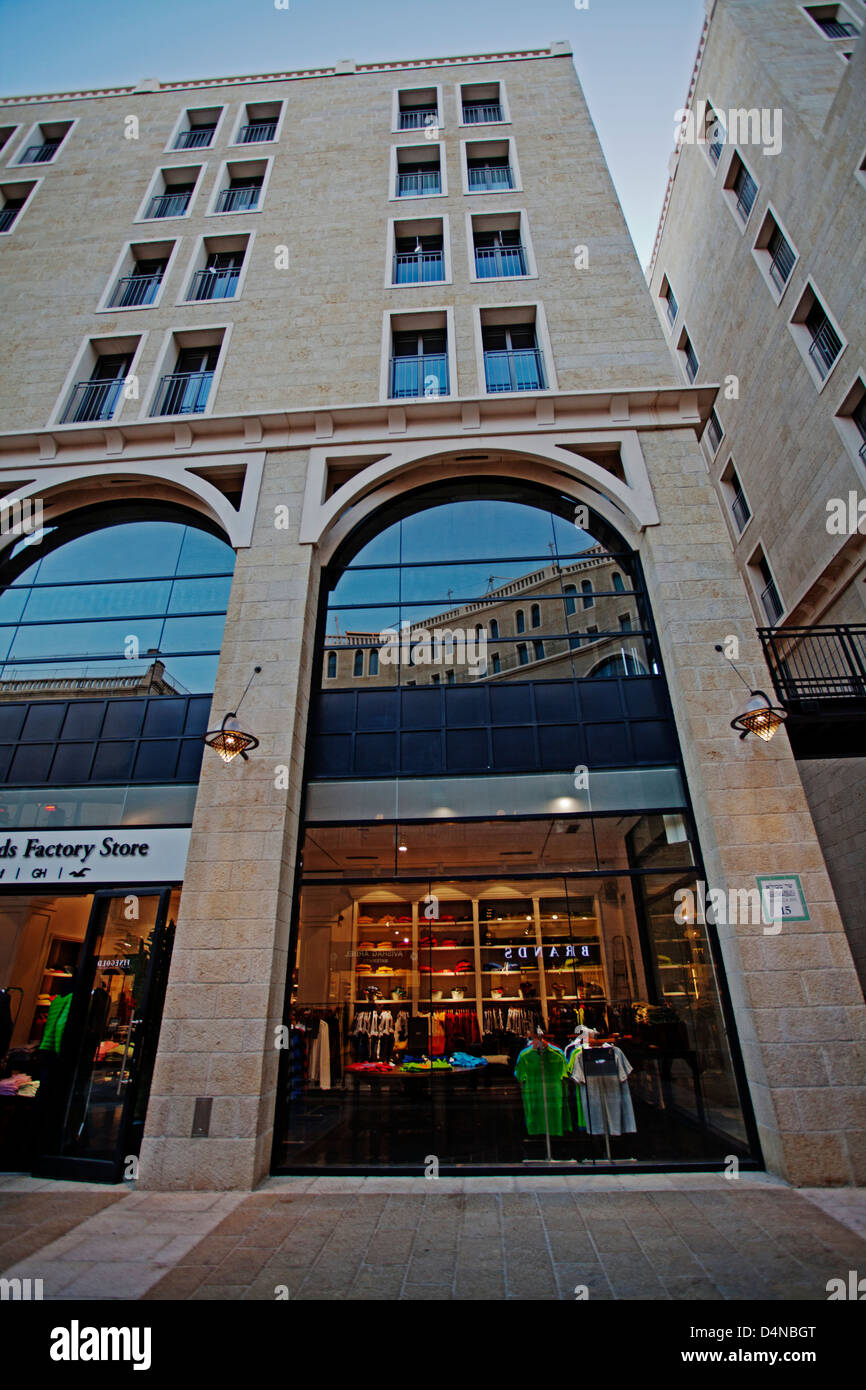 Shopping Mall Israel High Resolution Stock Photography and Images - Alamy