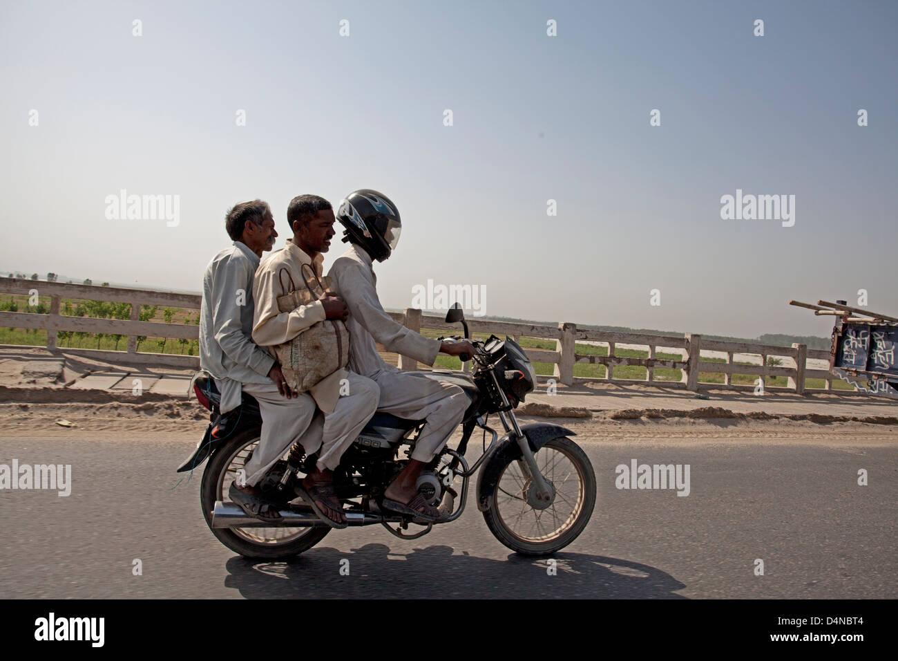 Three wheeler motorcycle hi-res stock photography and images - Alamy