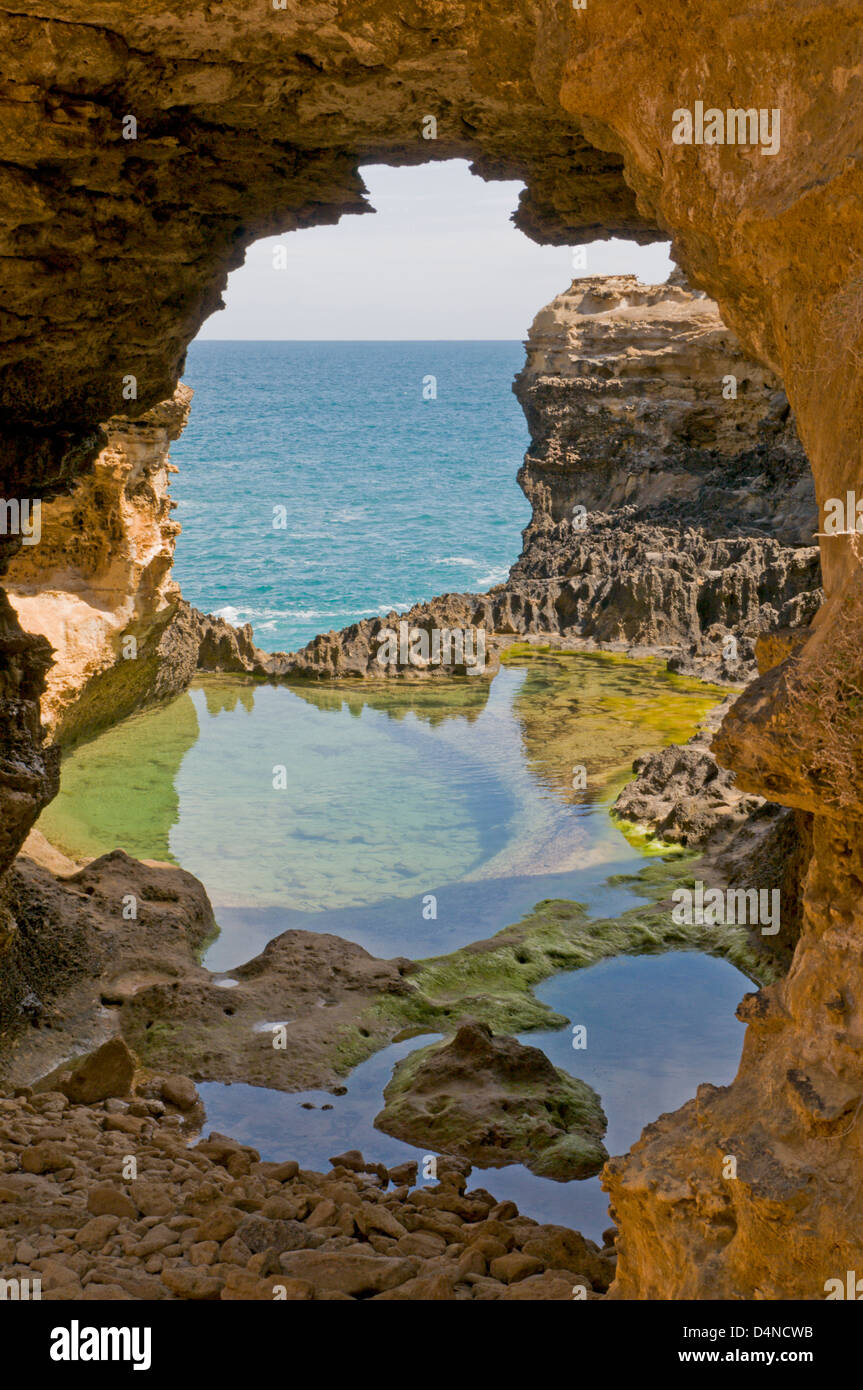 The Grotto, Great Ocean Road near Port Campbell, Victoria, Australia ...