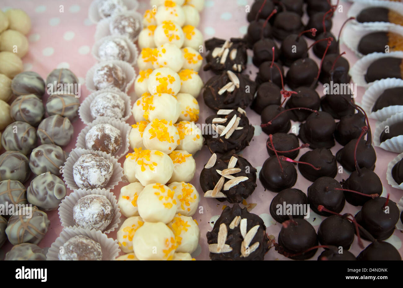 Luxury chocolates hi-res stock photography and images - Alamy