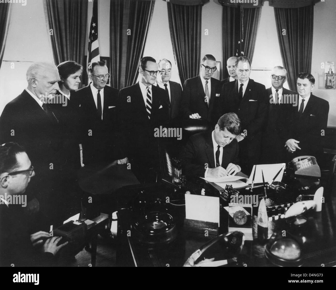 Kefauver harris amendment hi-res stock photography and images - Alamy