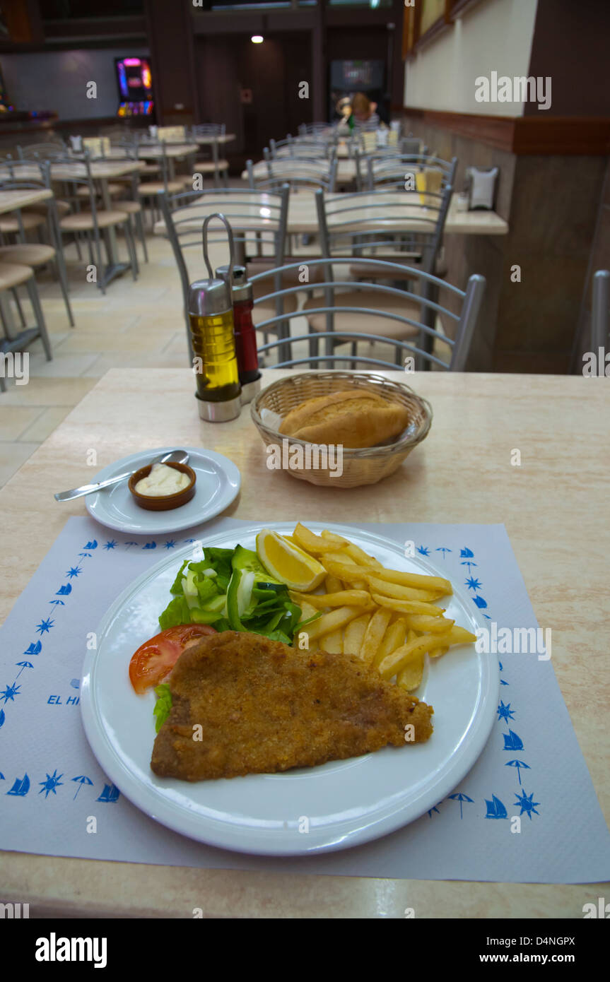 Wiener schnitzel restaurant hi-res stock photography and images - Alamy