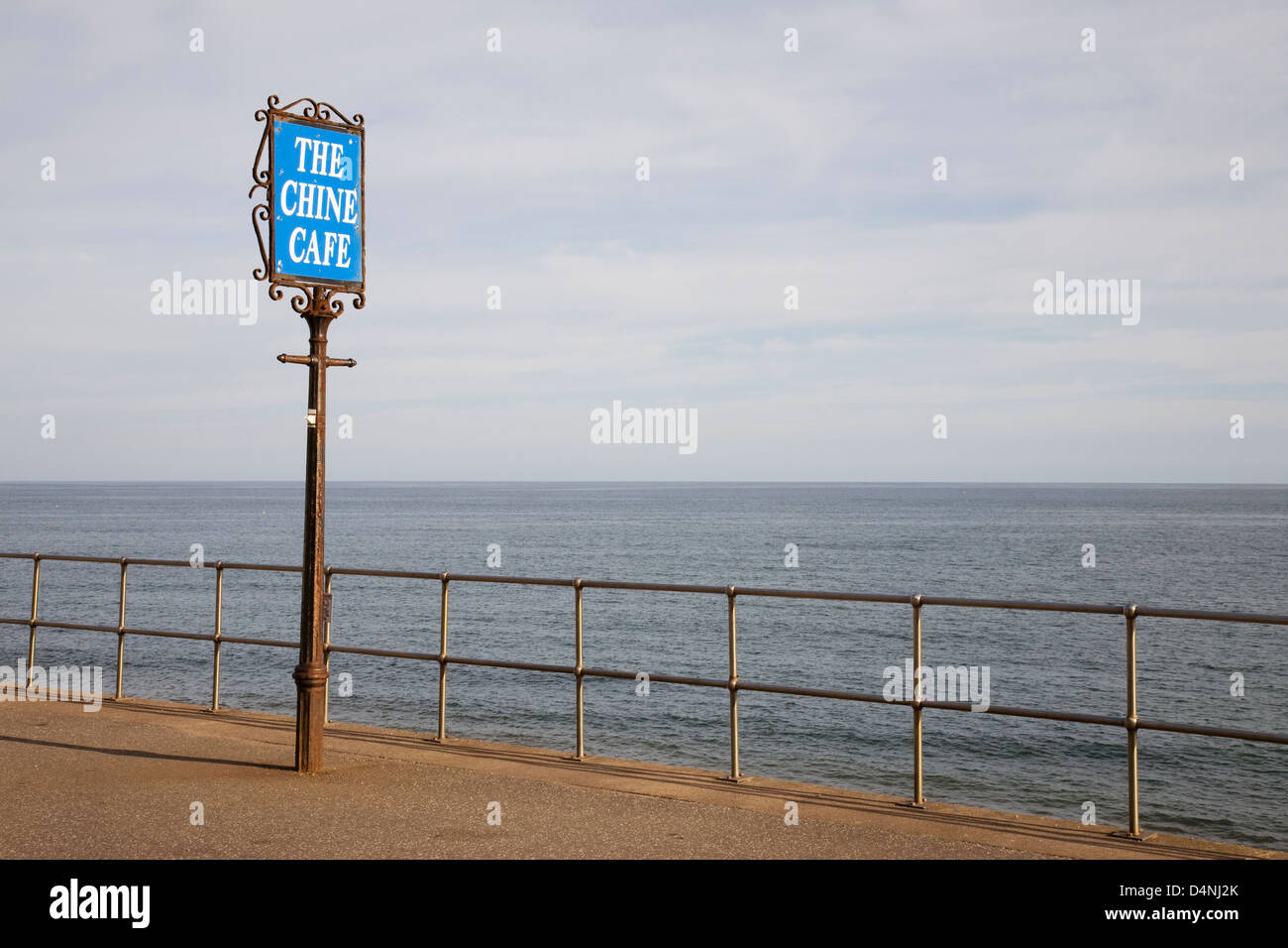 Seaside railings promenade hi-res stock photography and images - Alamy