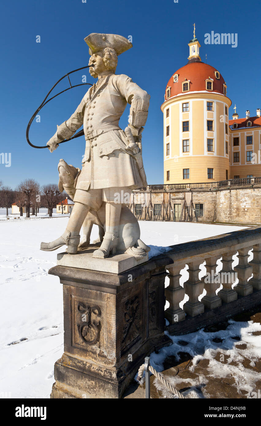 Statue at the Moritzburg castle south side in winter - Saxonia, Germany ...