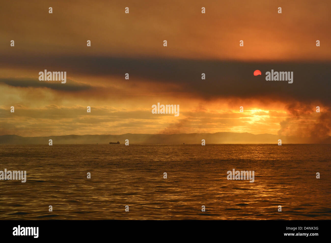 Australian sunset after a bush fire Stock Photo - Alamy