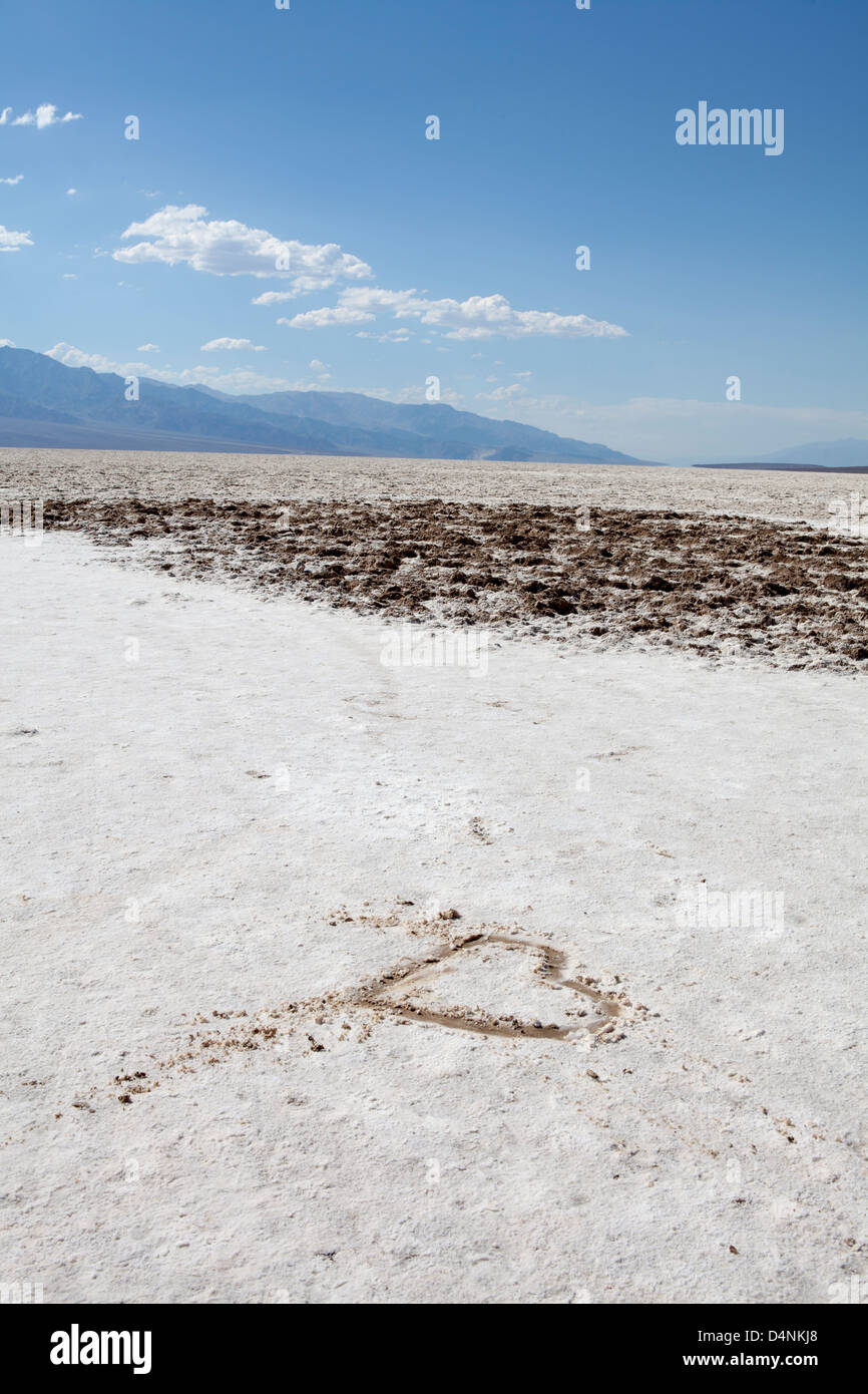 Heart drawn in the salt at Bad Water basin, Death Valley, California ...