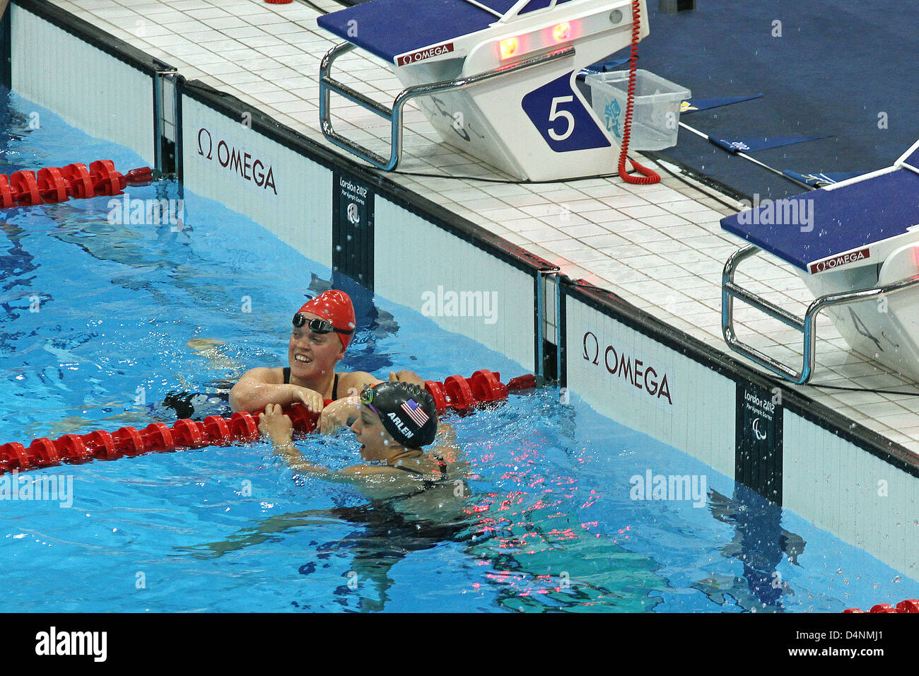 Ellie simmonds in swimming pool hi-res stock photography and images - Alamy