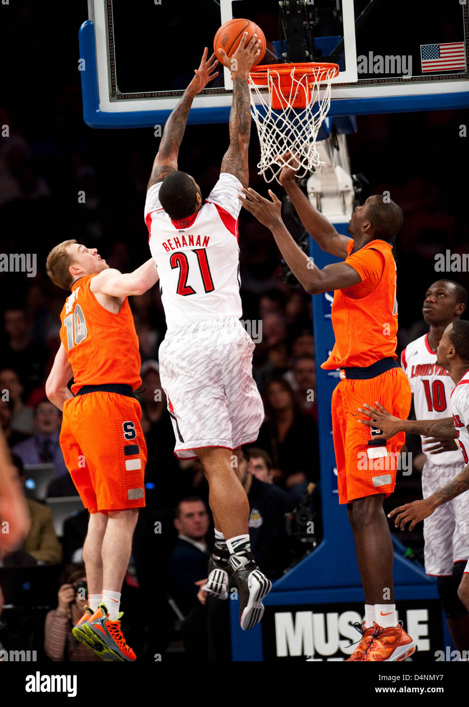 Louisville cardinals forward chane behanan hi-res stock photography and ...