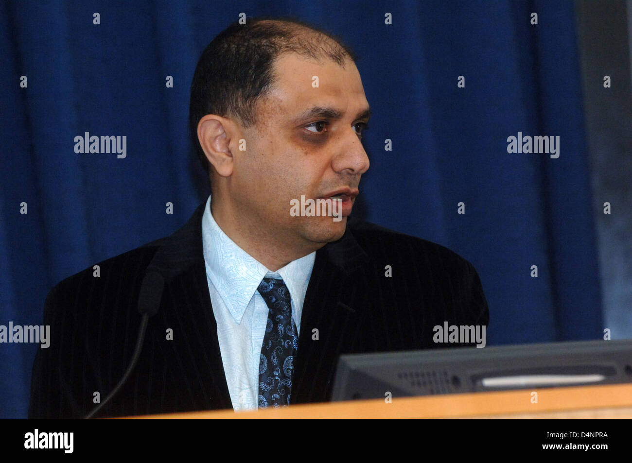 Zuben hi-res stock photography and images - Alamy