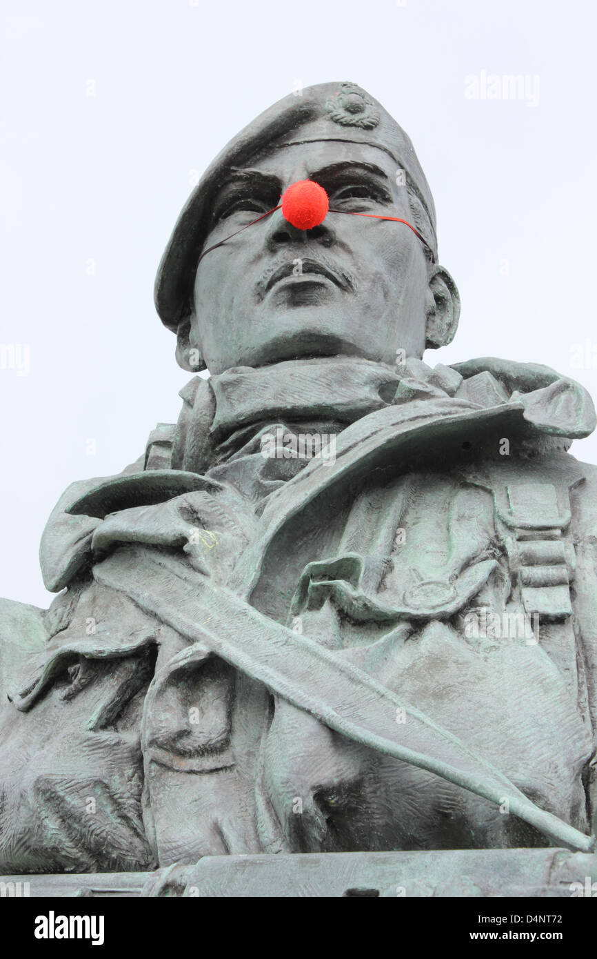 Comic relief nose hi-res stock photography and images - Alamy