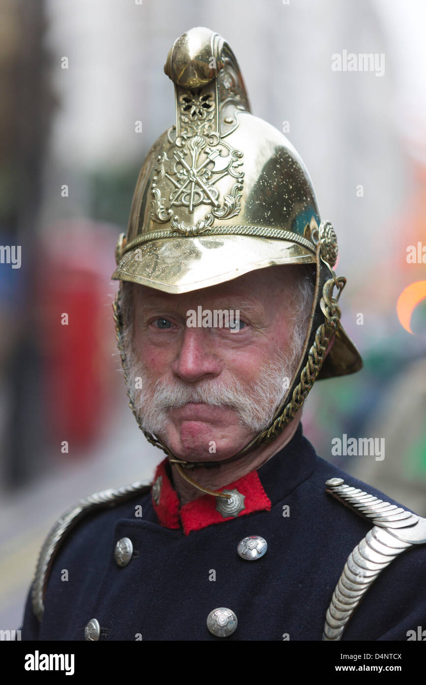 Fireman uk portrait hi-res stock photography and images - Alamy