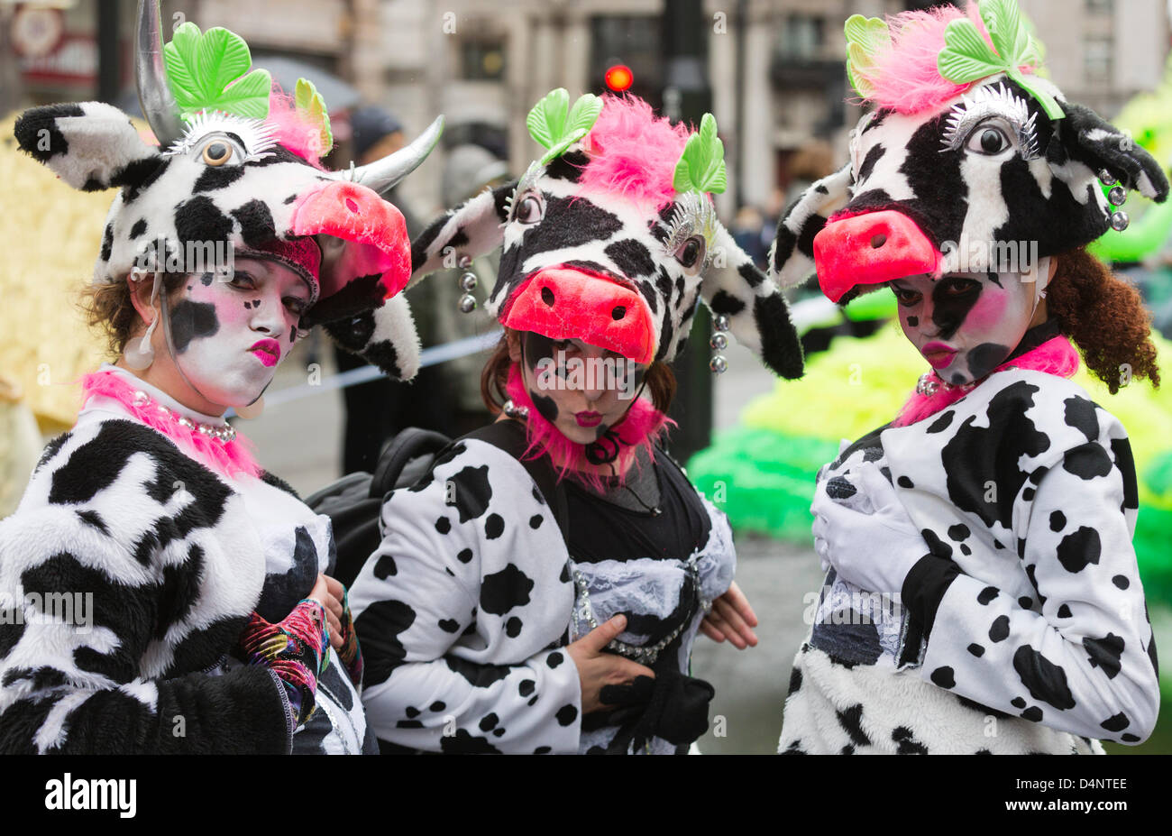 Mandinga arts hi-res stock photography and images - Alamy