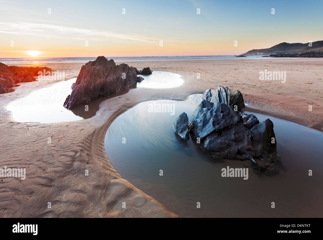 Pools of water on the beach hi-res stock photography and images - Alamy