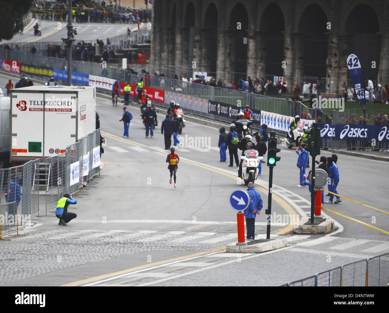 Rome marathon runner hi-res stock photography and images - Alamy