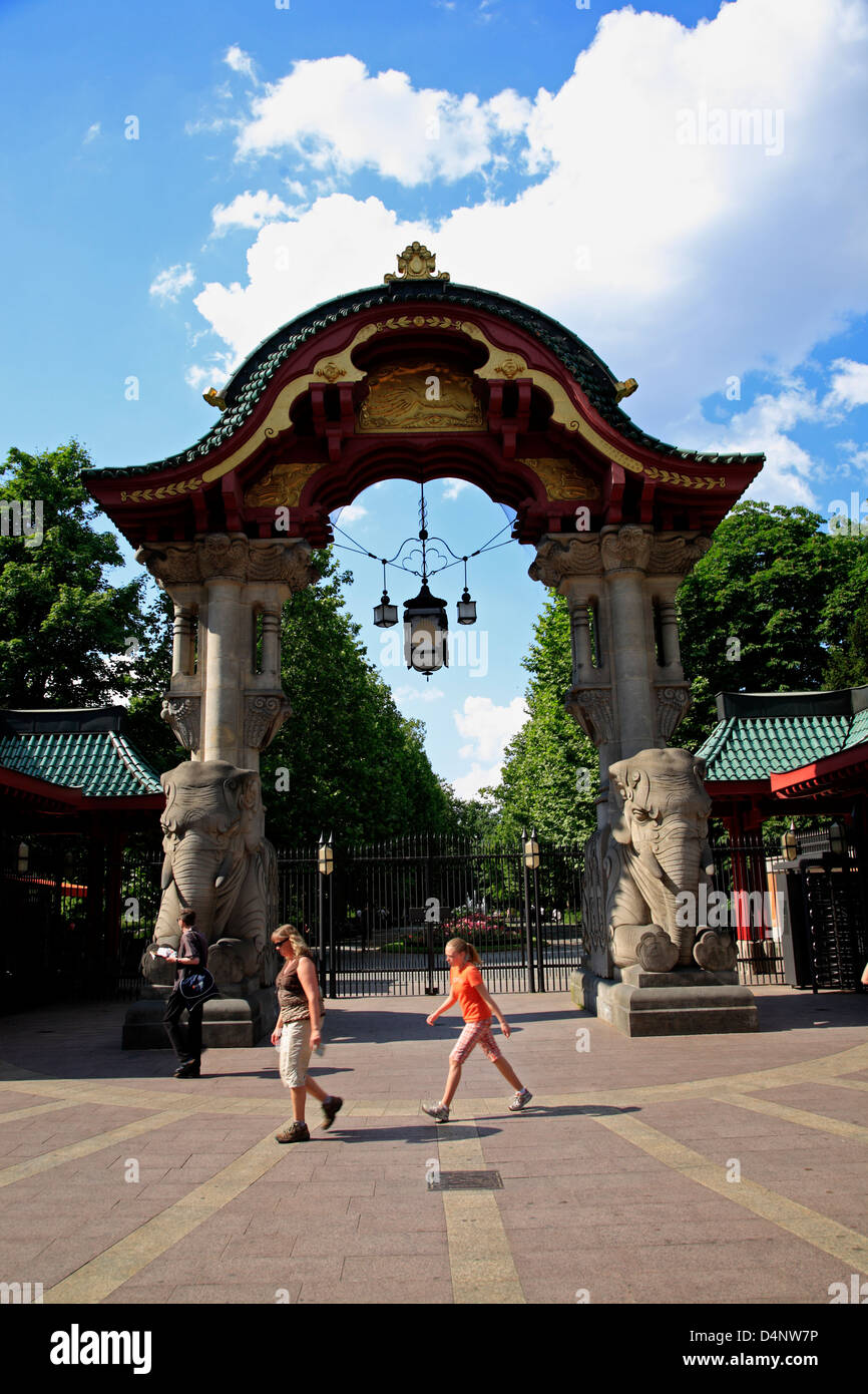 Elephant Gate at Berlin Zoo, Berlin, Germany Stock Photo - Alamy