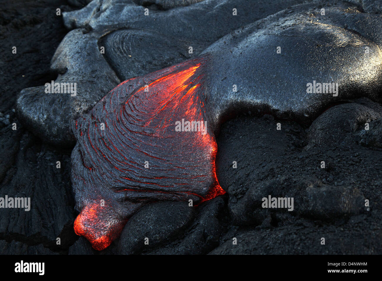 hot flowing lava Mauna Kea Volcano Hawaii the big island Pacific Ocean ...