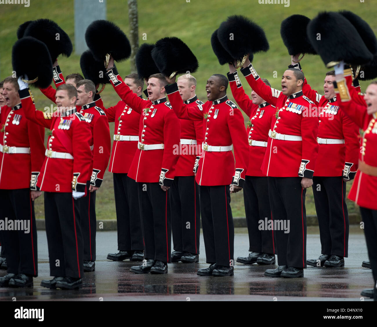 Row of irish soldiers hi-res stock photography and images - Alamy