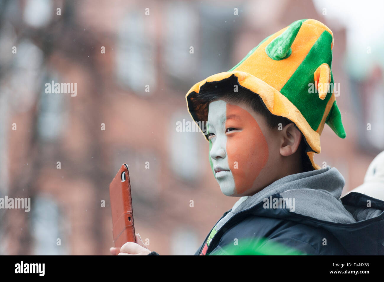 Tricolour face paint hi-res stock photography and images - Alamy