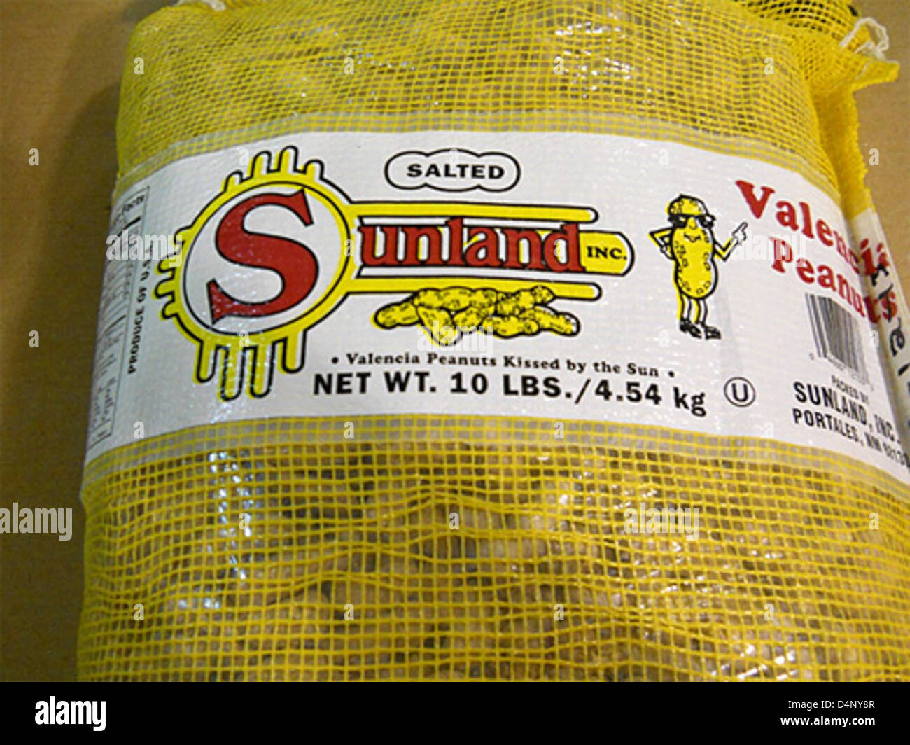 Sunland, Inc. has extended its recall of raw and roasted peanuts, both ...