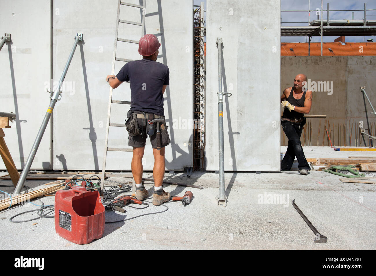 Berlin, Germany, Construction worker at a building site Stock Photo - Alamy