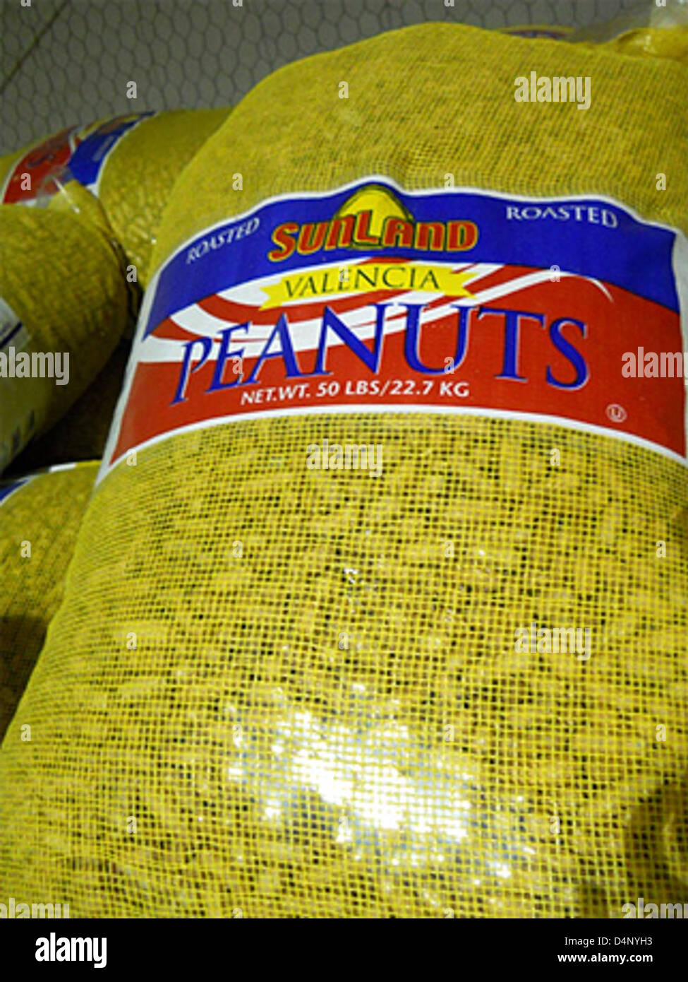 U s valencia peanuts hi-res stock photography and images - Alamy