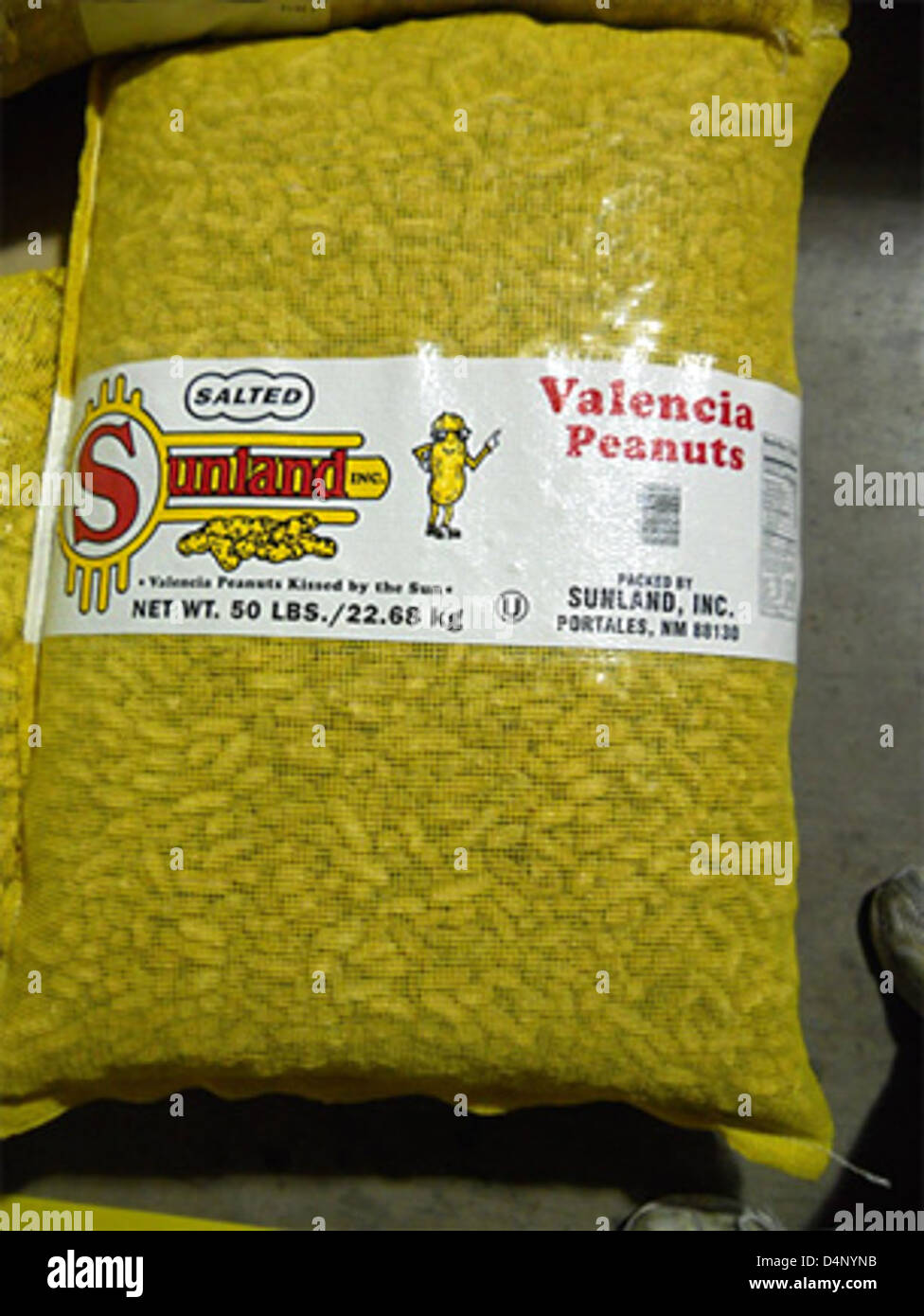 U s valencia peanuts hi-res stock photography and images - Alamy