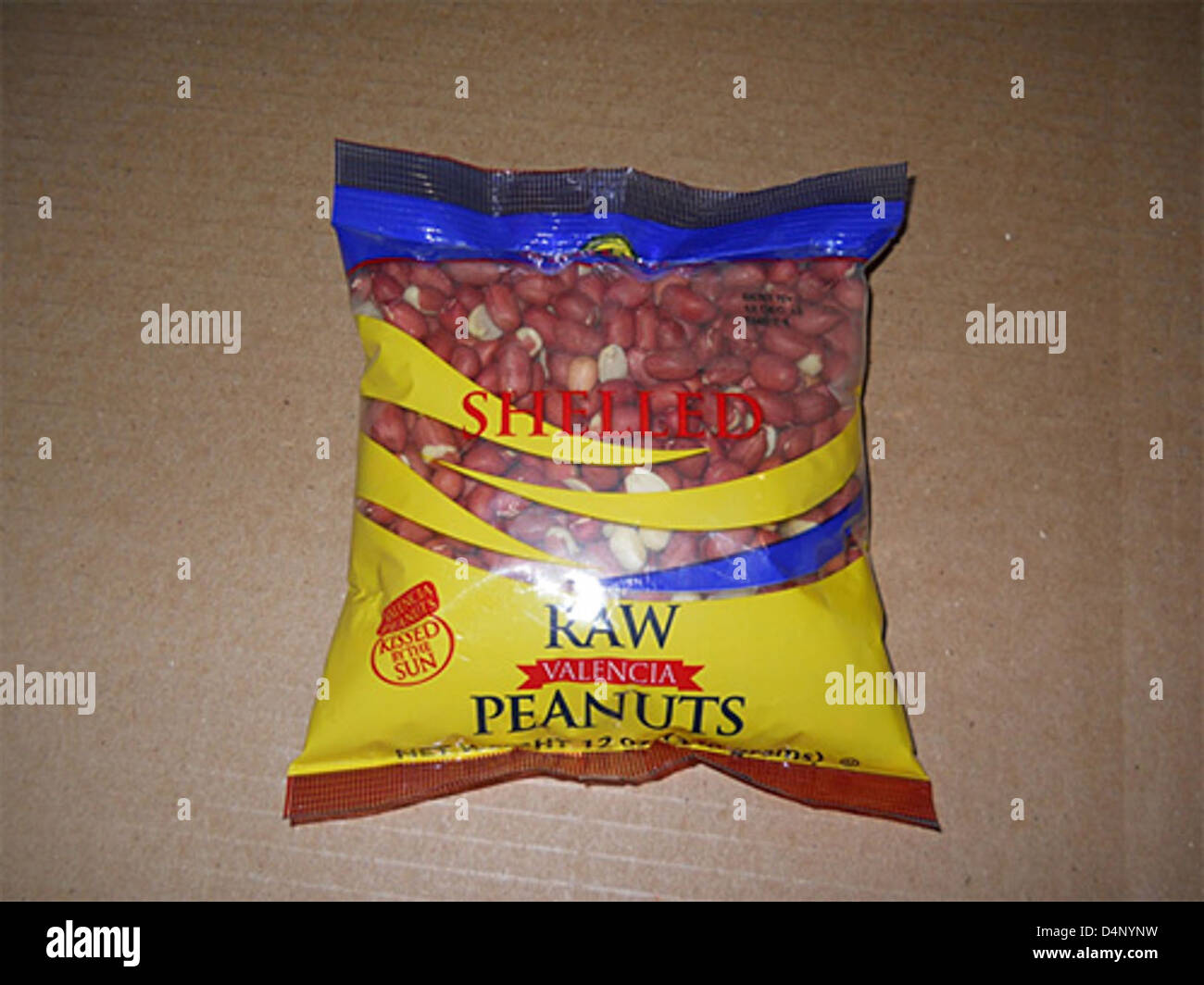 U s valencia peanuts hi-res stock photography and images - Alamy