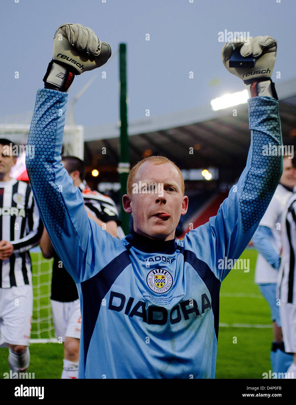 Scottish cup final hampden hi-res stock photography and images - Alamy