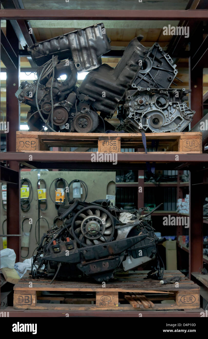 Car engine engines hi-res stock photography and images - Alamy