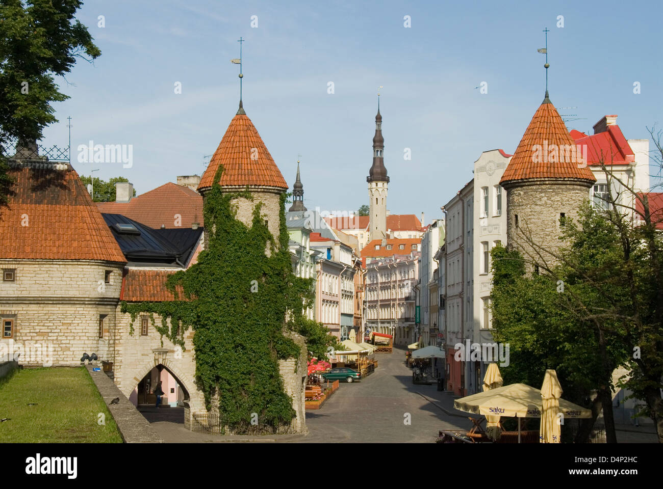 Old gate hi-res stock photography and images - Alamy