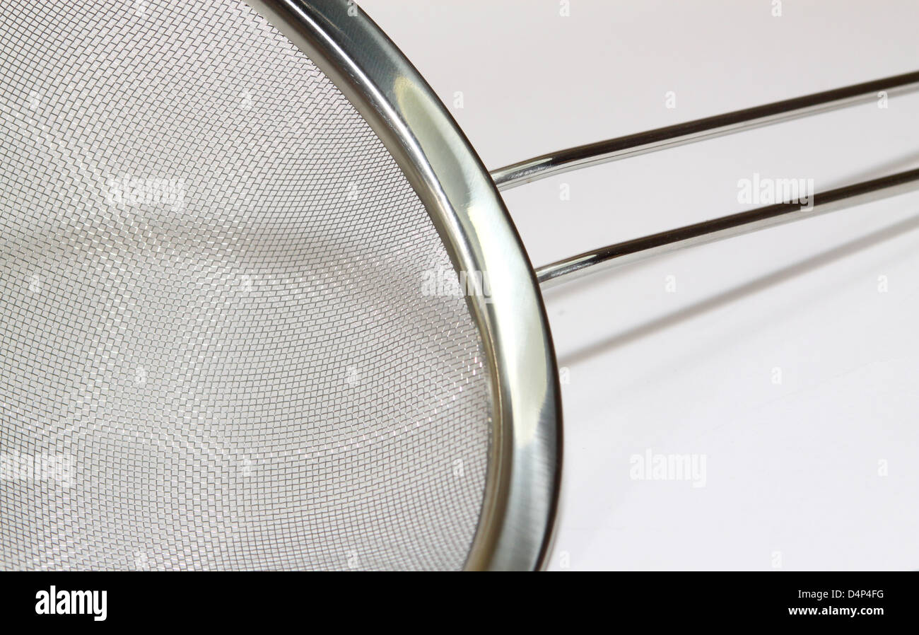 Kitchen sieve hi-res stock photography and images - Alamy