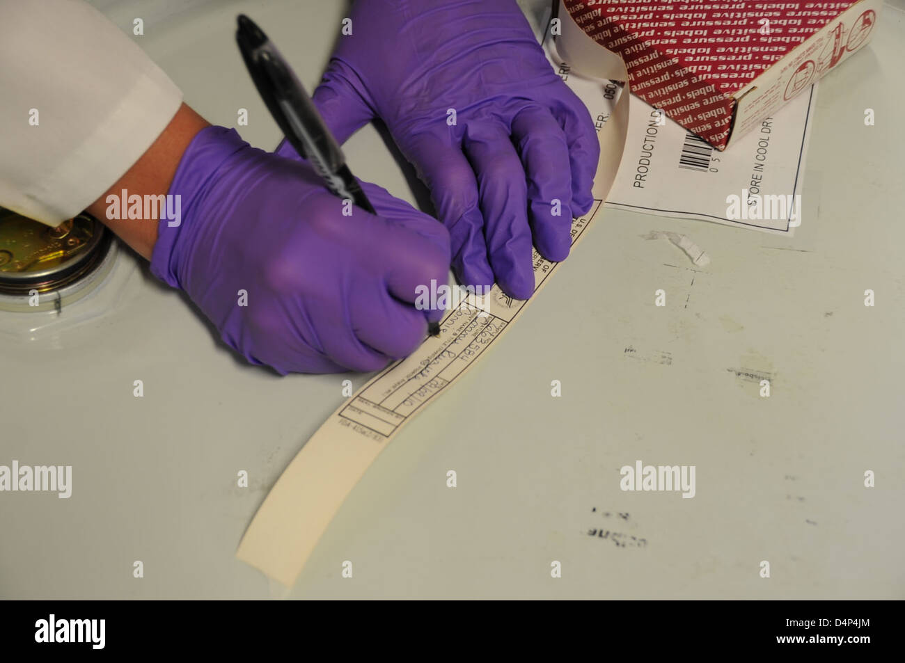 Portable screening devices, including ion mobility spectrometry and ...