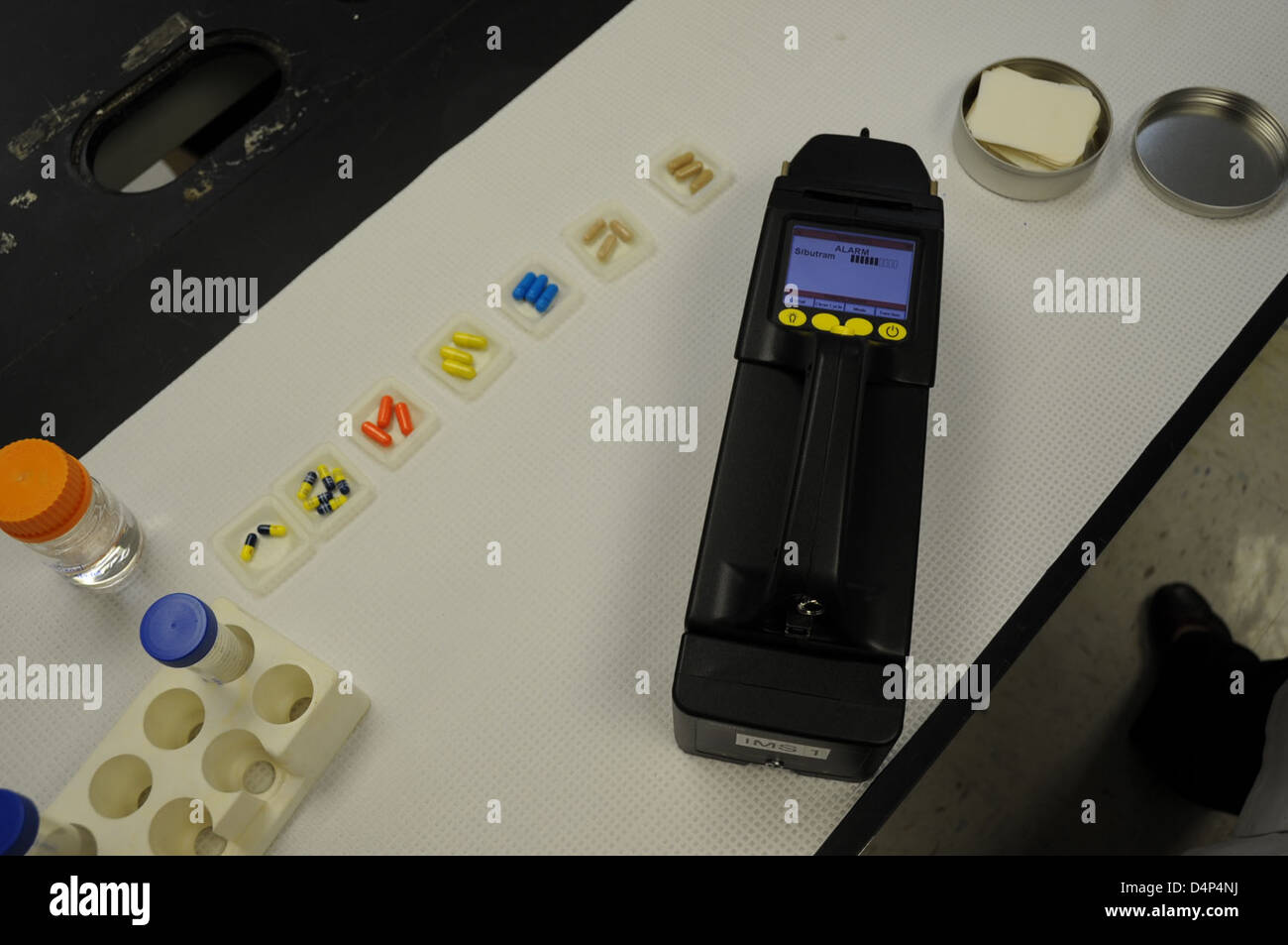 Raman spectrometry hi-res stock photography and images - Alamy