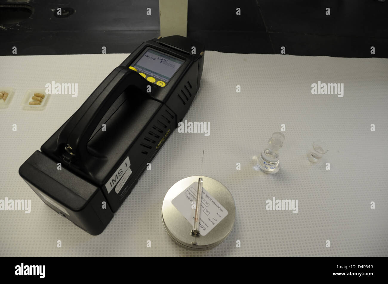 Portable Screening Devices (1120 Stock Photo - Alamy