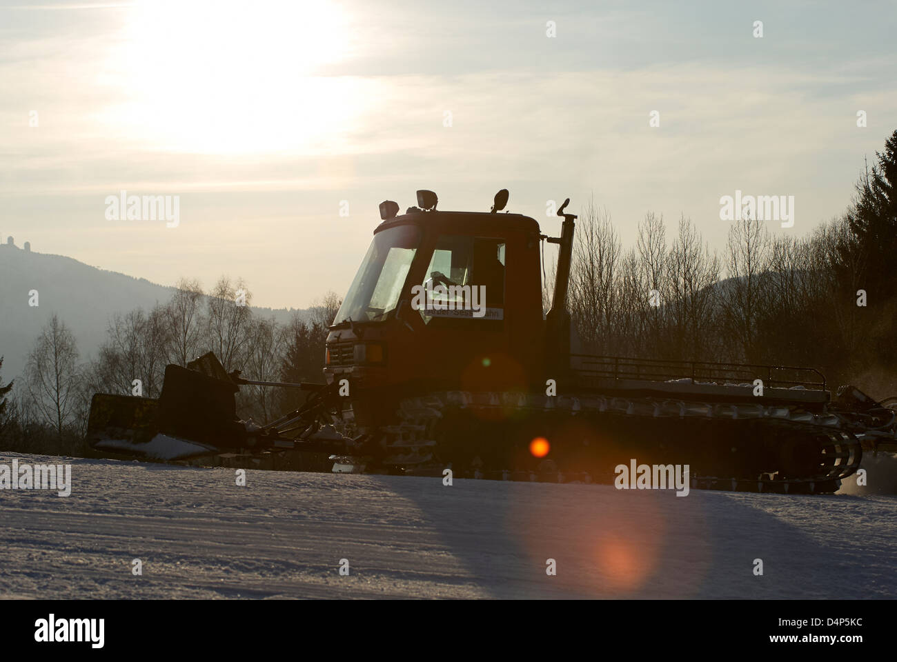 Piste basher hi-res stock photography and images - Alamy