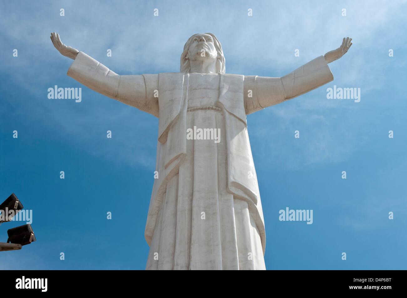 Lima peru statue christ hi-res stock photography and images - Alamy