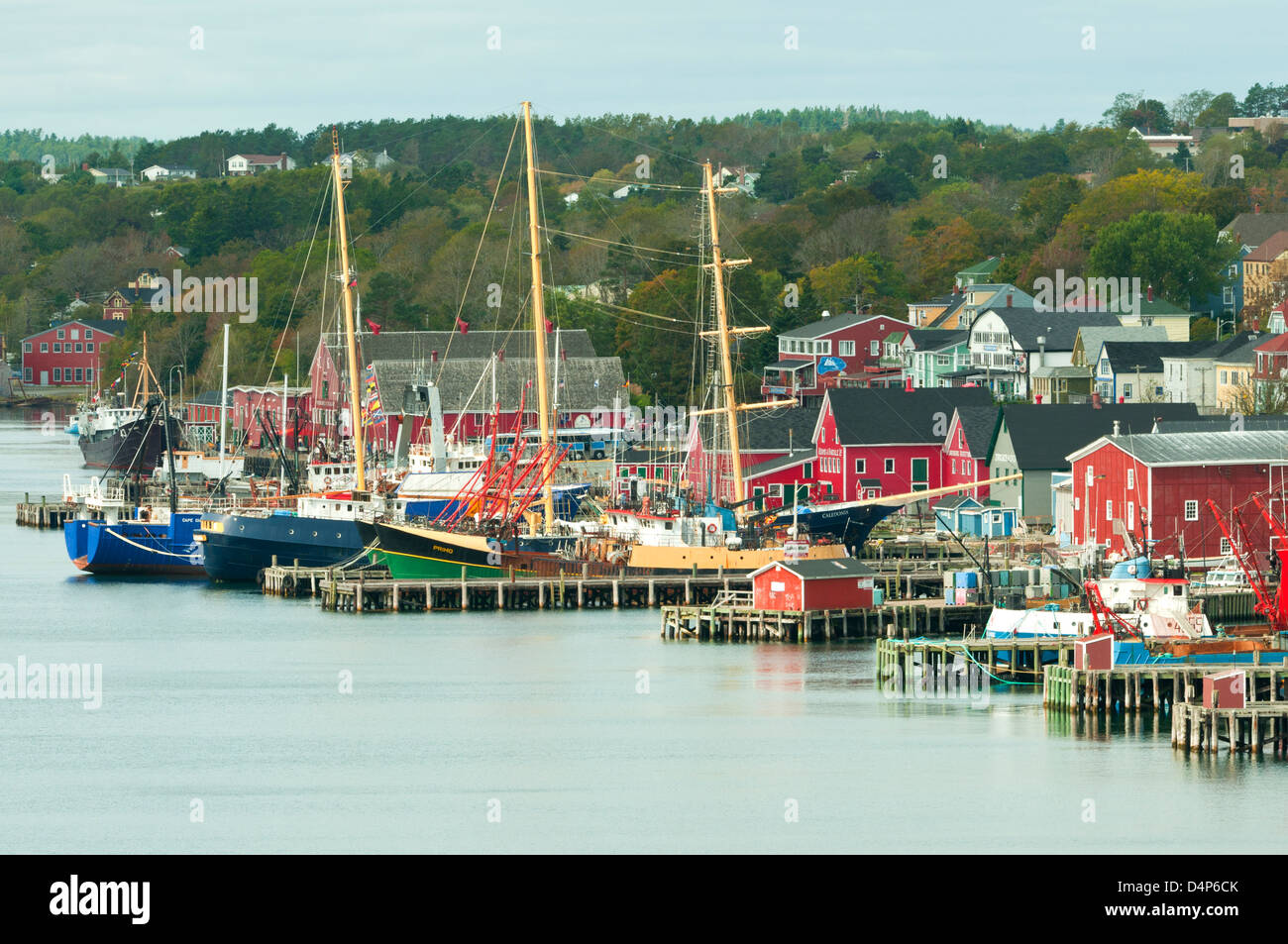 Wharves hi-res stock photography and images - Alamy
