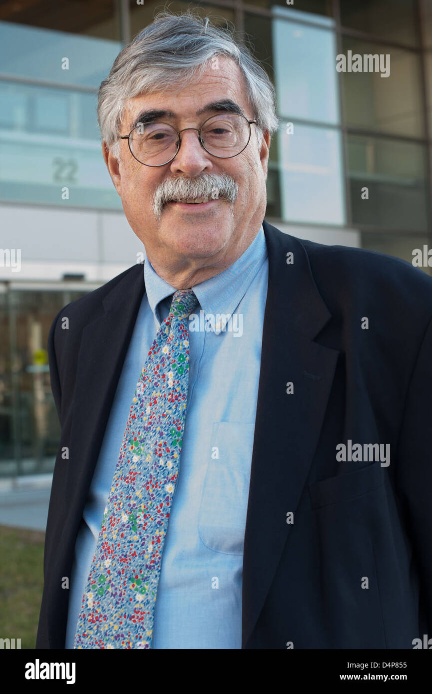 Bob Temple, a key figure at the FDA, is involved in regulating ...