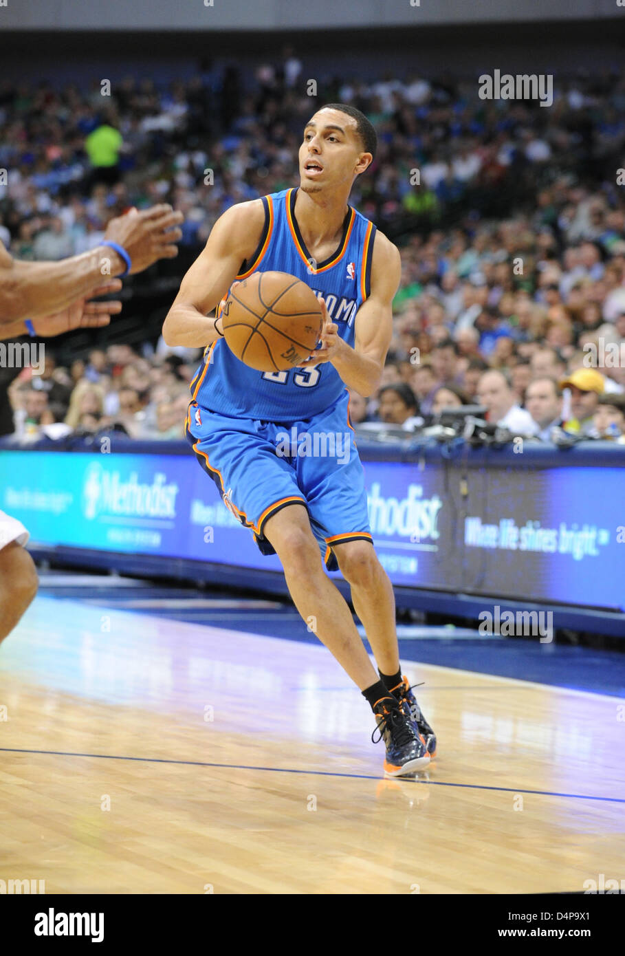 Oklahoma city dallas mavericks hi-res stock photography and images - Alamy