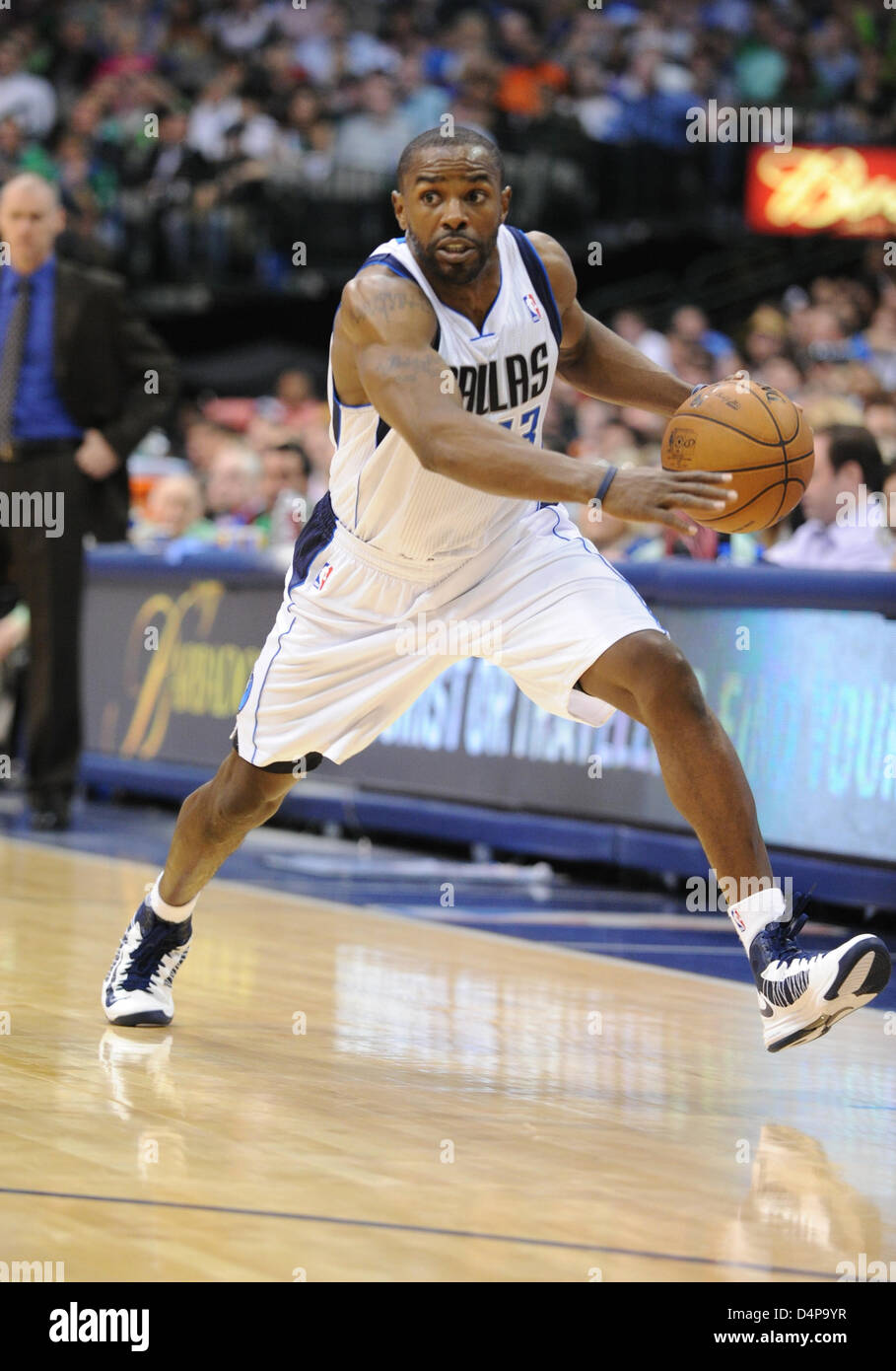 Oklahoma city dallas mavericks hi-res stock photography and images - Alamy