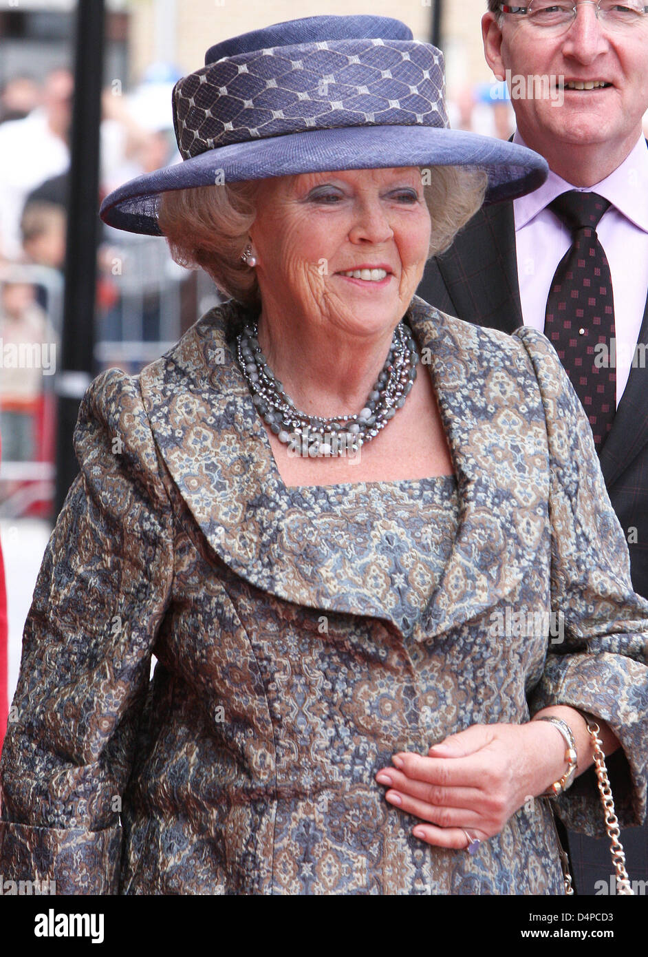Dutch Queen Beatrix opens the new building of RMPI in Barendrecht near ...